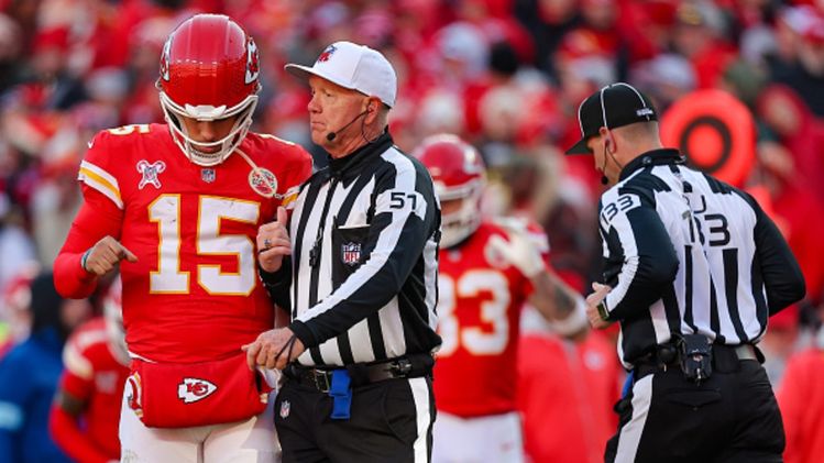 NFL referees breaks silence after facing constant criticism for ...