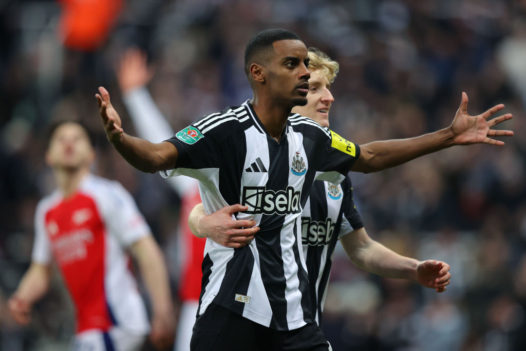 Newcastle é letal, volta a vencer o Arsenal e avança à decisão da Copa ...