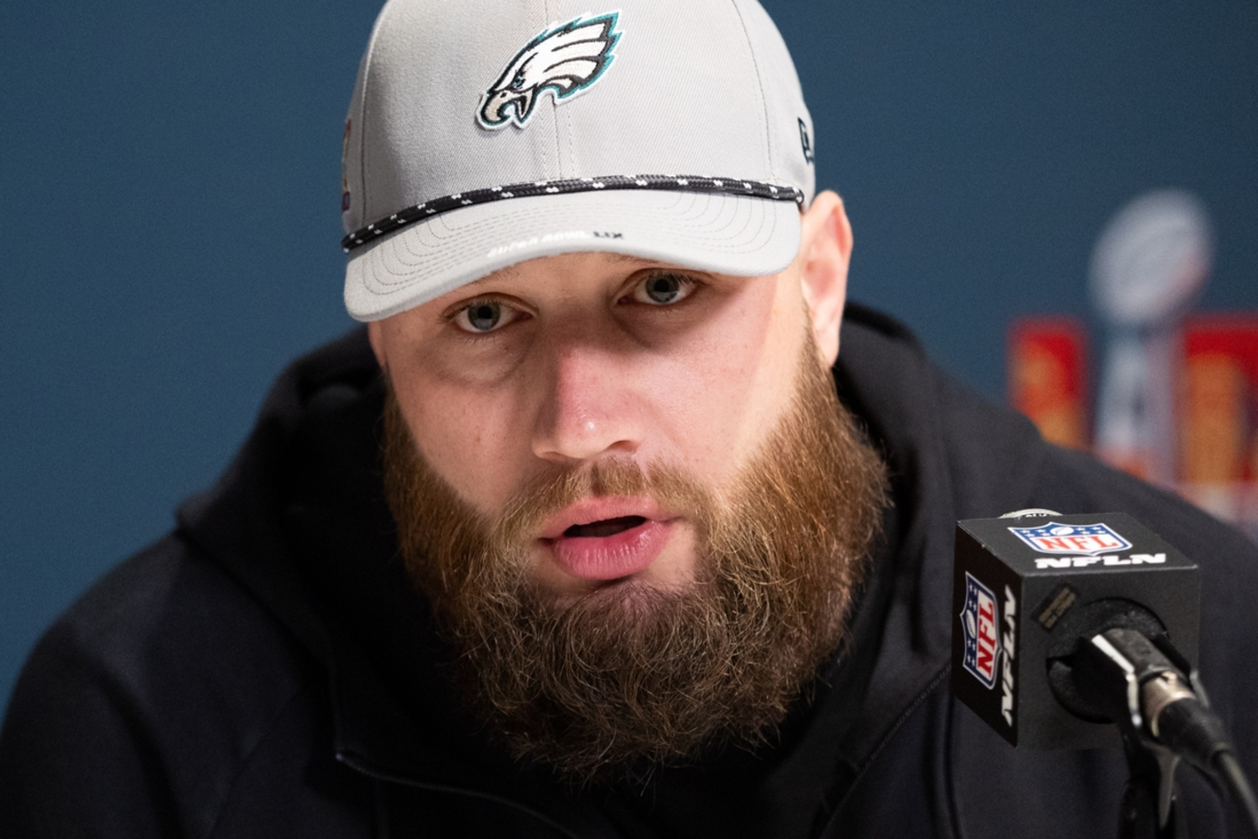 Offensive line at forefront of Eagles' power game