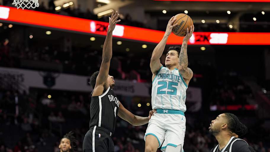 1-on-1 with Hornets two-way rookie KJ Simpson