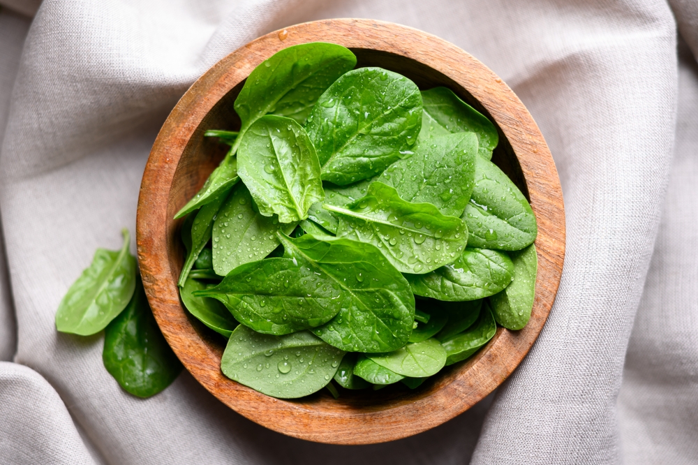 How a handful of spinach every morning can affect your body