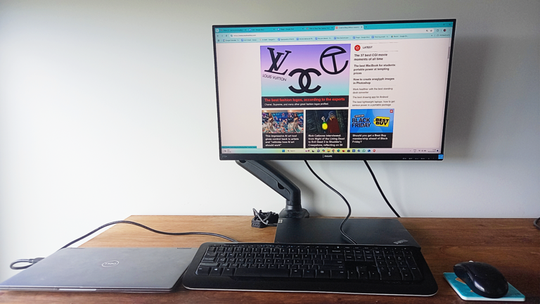 How to connect a laptop to a monitor