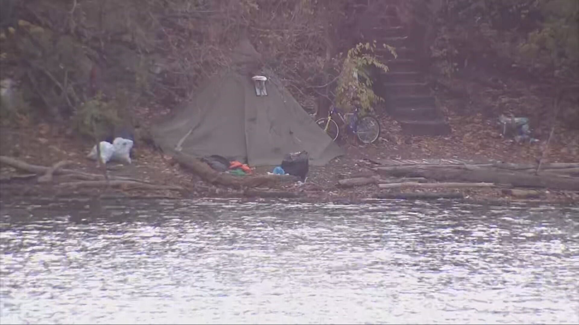 11 Investigates: Tracking transient sex offenders