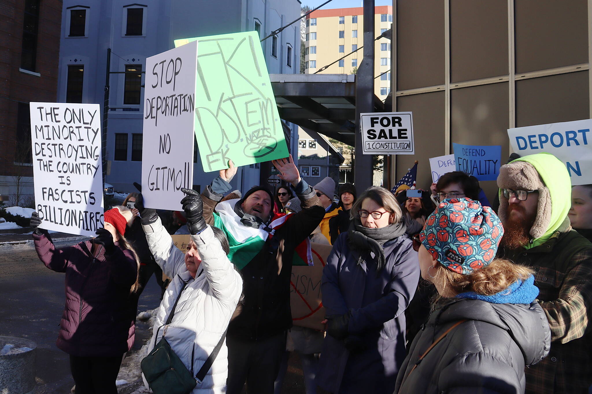 Trump protest rally at Alaska State Capitol targets Nazi-like salutes ...