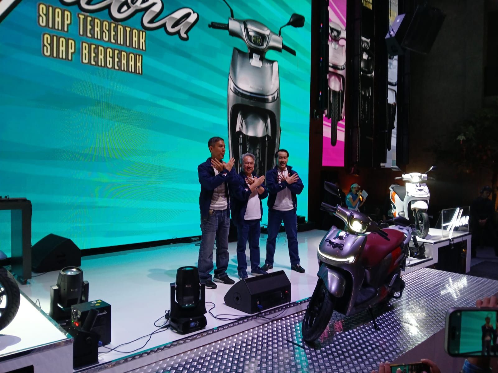 Punya Fitur Terkini, Adora Resmi Diluncurkan, Harga Mulai Rp 24,5 Juta