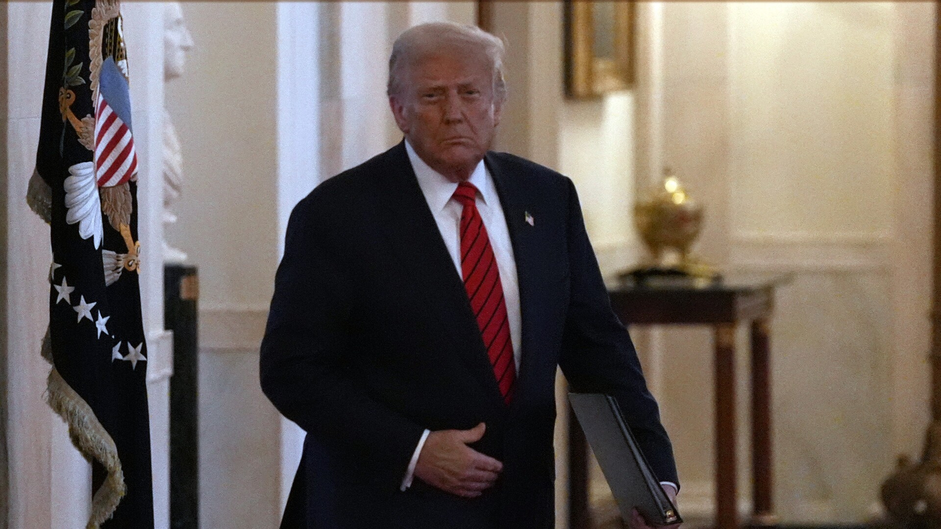 ‘Promises made, promises kept’: Donald Trump signs executive order on ...