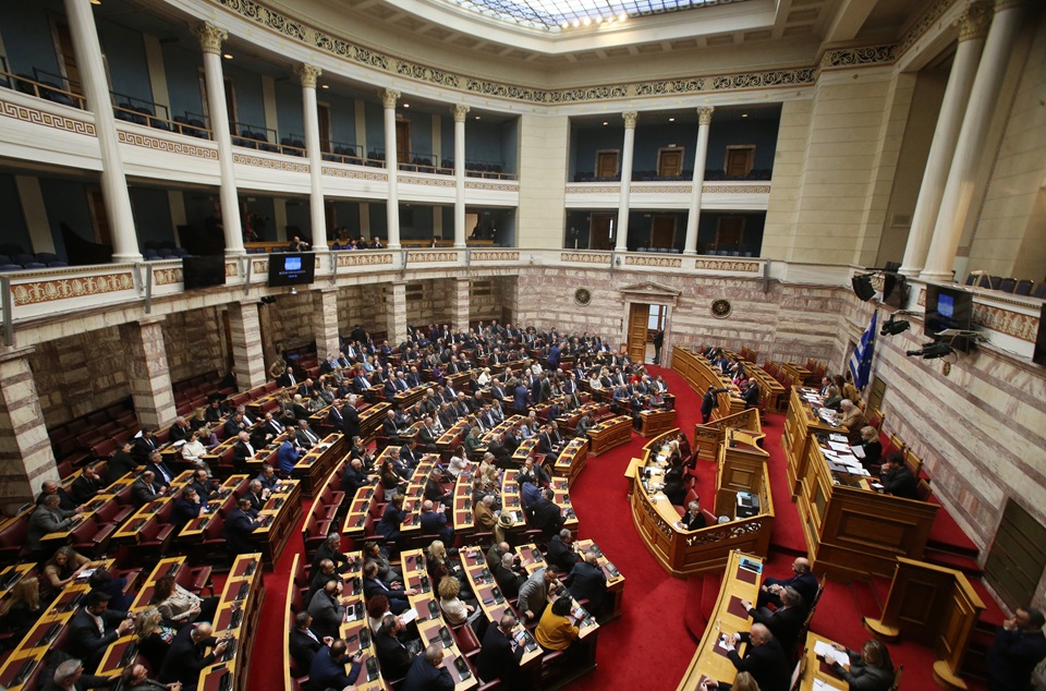 Προανακριτική για Τέμπη: Τι αναφέρει η πρόταση της ΝΔ για Καραμανλή και ...