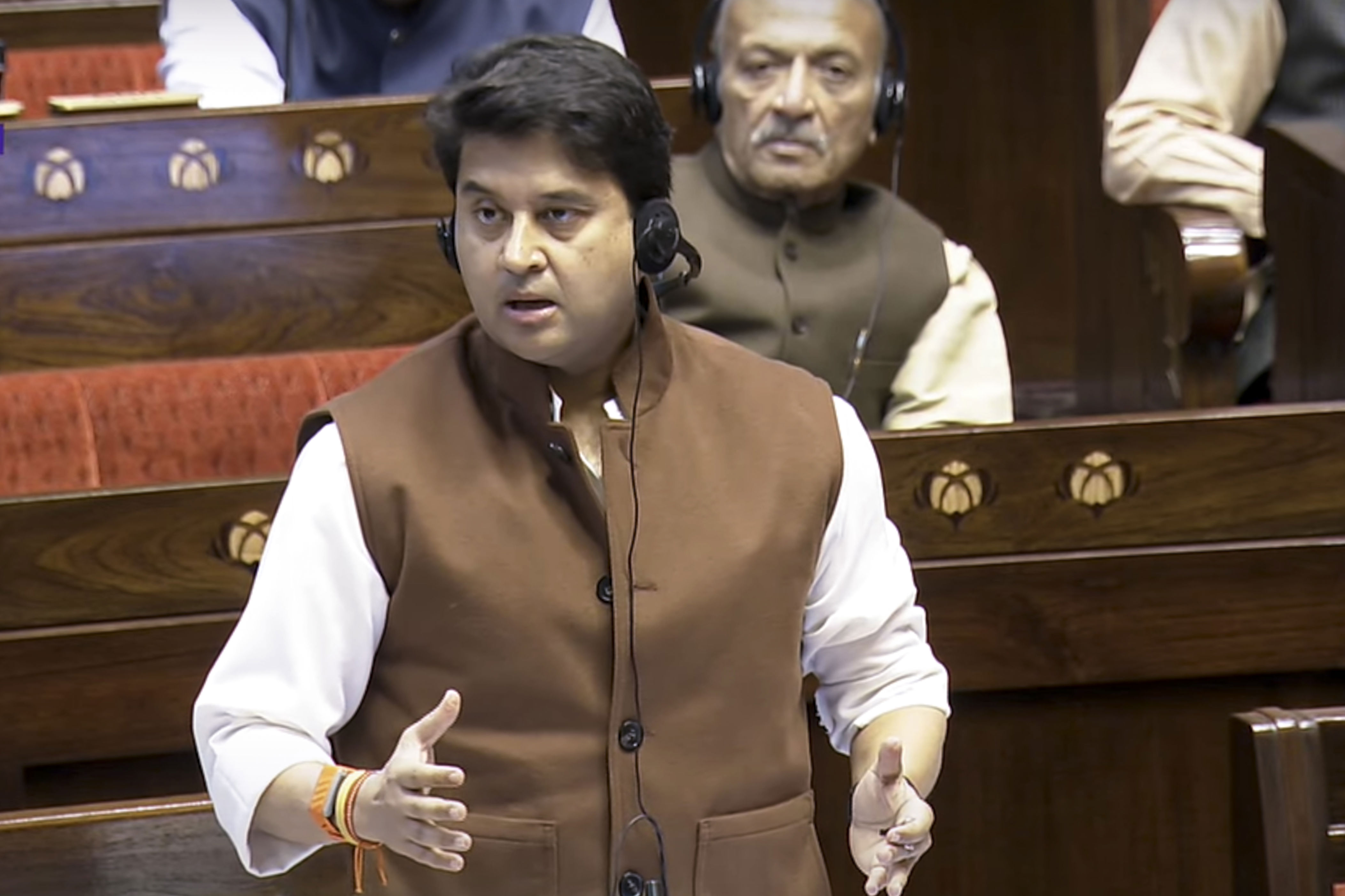Mobile phone tariff declined 94 pc since 2014: Jyotiraditya Scindia