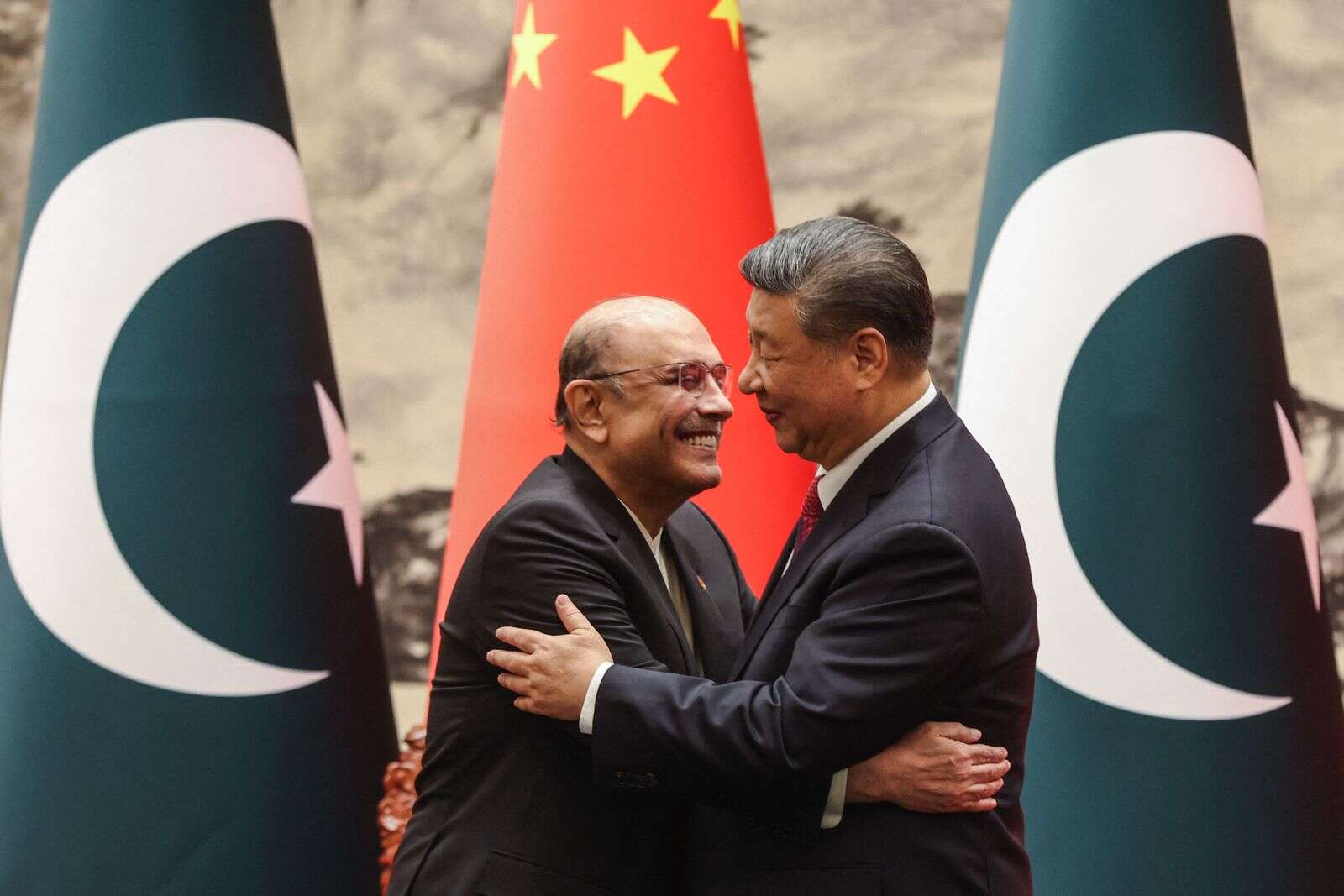 China, Pakistan pledge to boost cooperation on infrastructure, mining ...