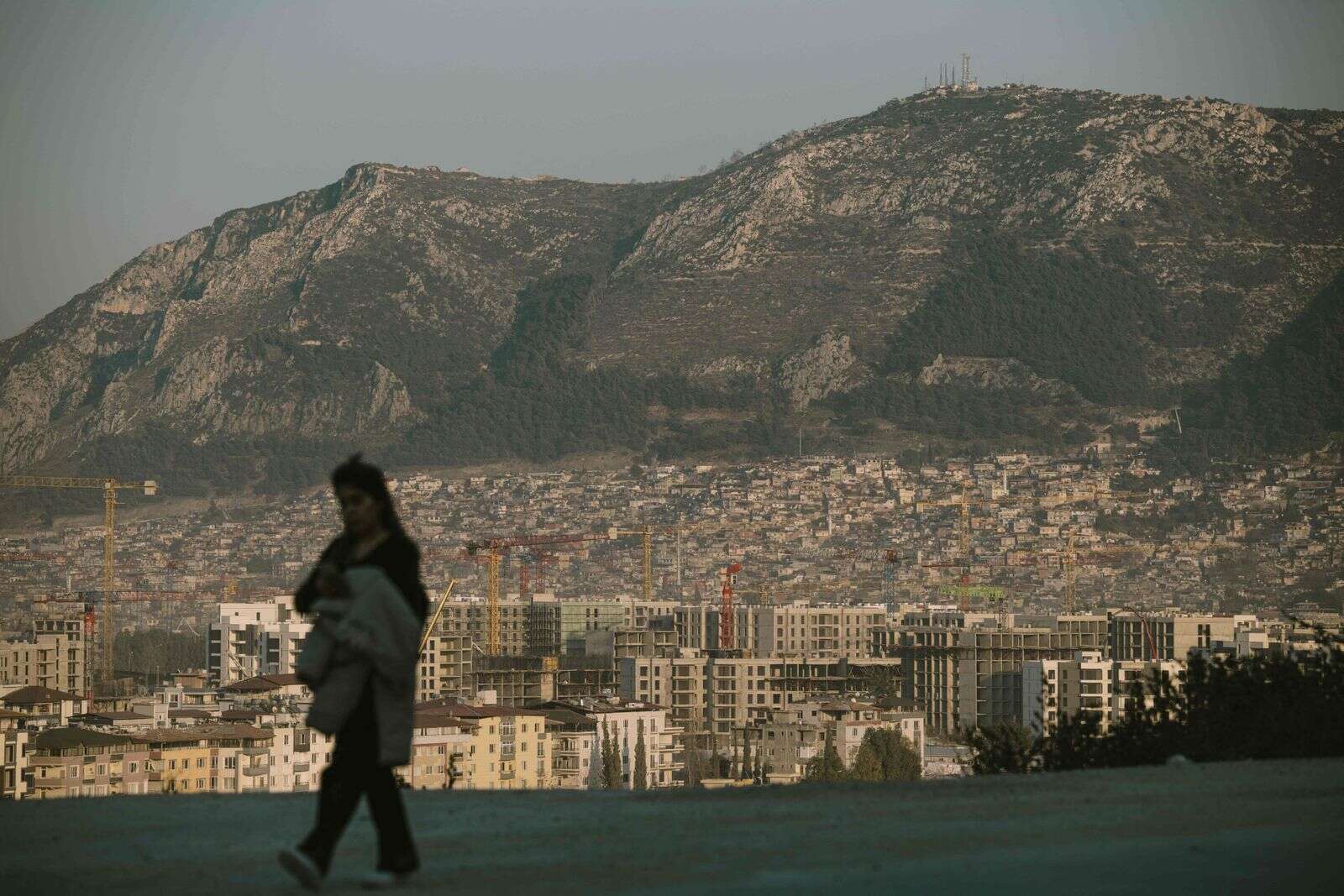 Two years after quake disaster, Turkey's painful recovery continues