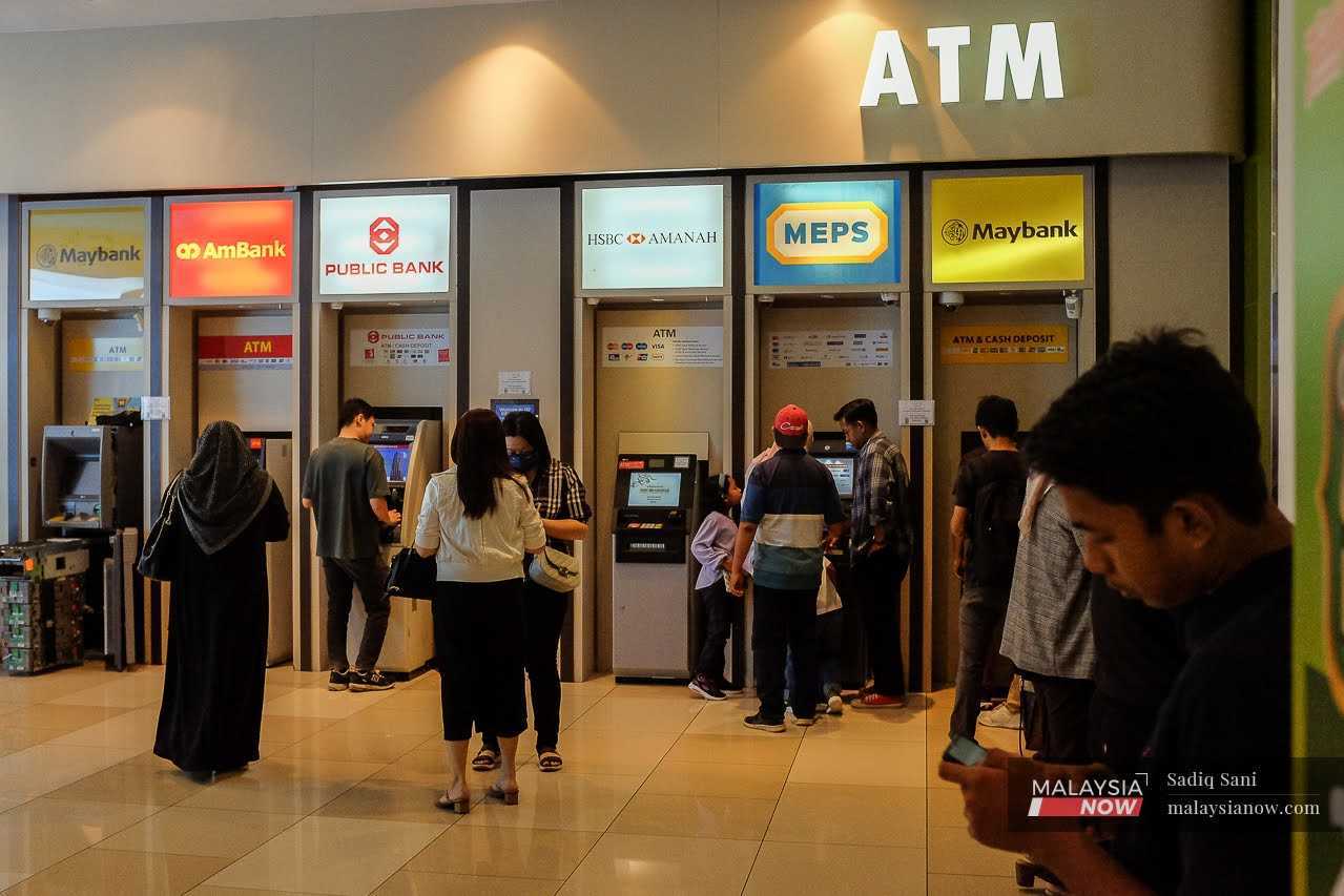 MP vows to push for abolition of 'exploitative' RM1 ATM fee