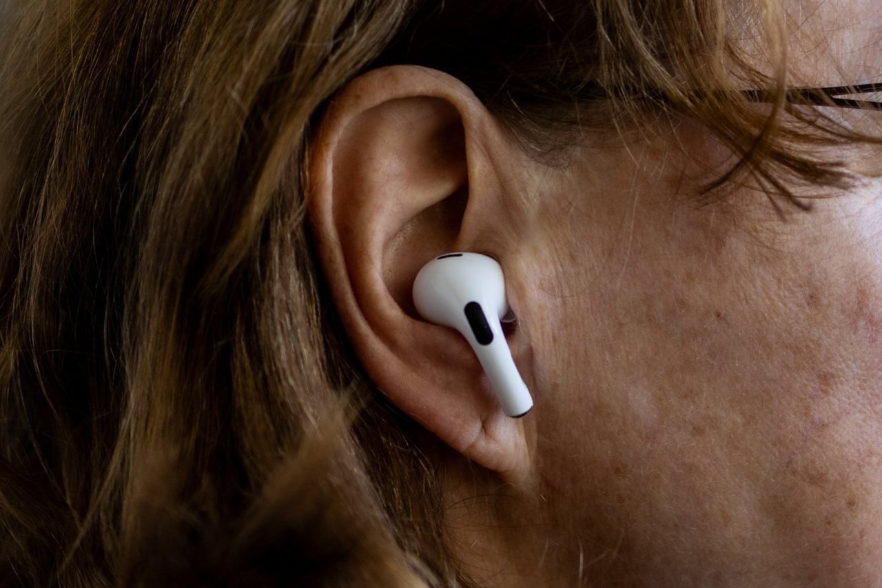These People Turned AirPods Into Hearing Aids. Here Are the Pros and Cons.