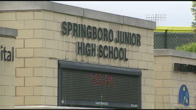 Springboro Schools to operate on 2-hour delay due to power outage.