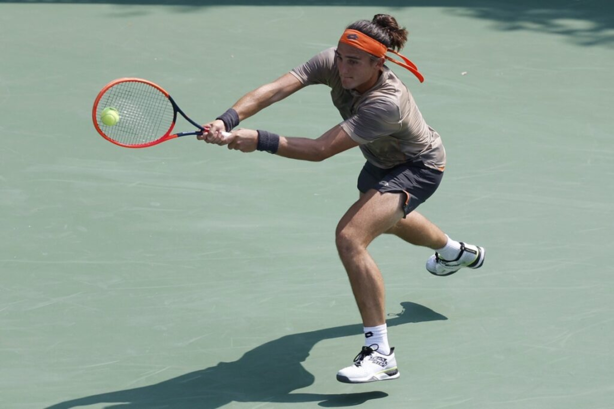 Mattia Bellucci Stuns Daniil Medvedev at Rotterdam Open