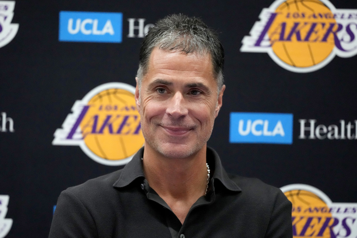 Lakers Fans Get Bad News Amid Calls to Get $134 Million Star