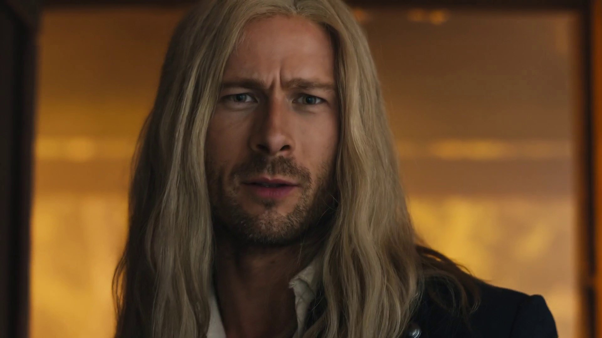 Glen Powell becomes intense Goldilocks in Ram Super Bowl ad Glen Powell becomes intense Goldilocks in Ram Super Bowl ad