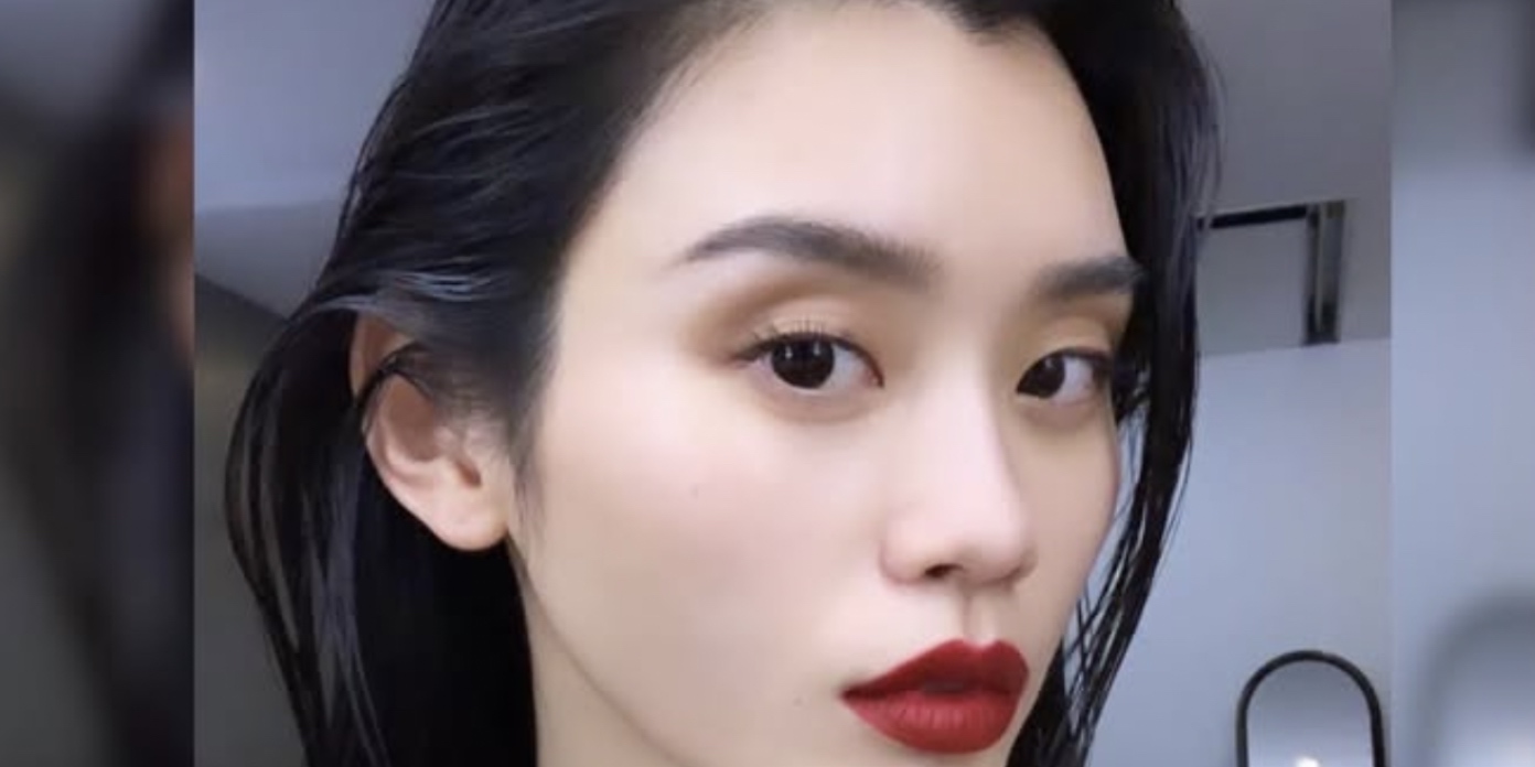 Ming Xi, modellen med 2 millioner følgere, der gik på landingsbanen ved ...
