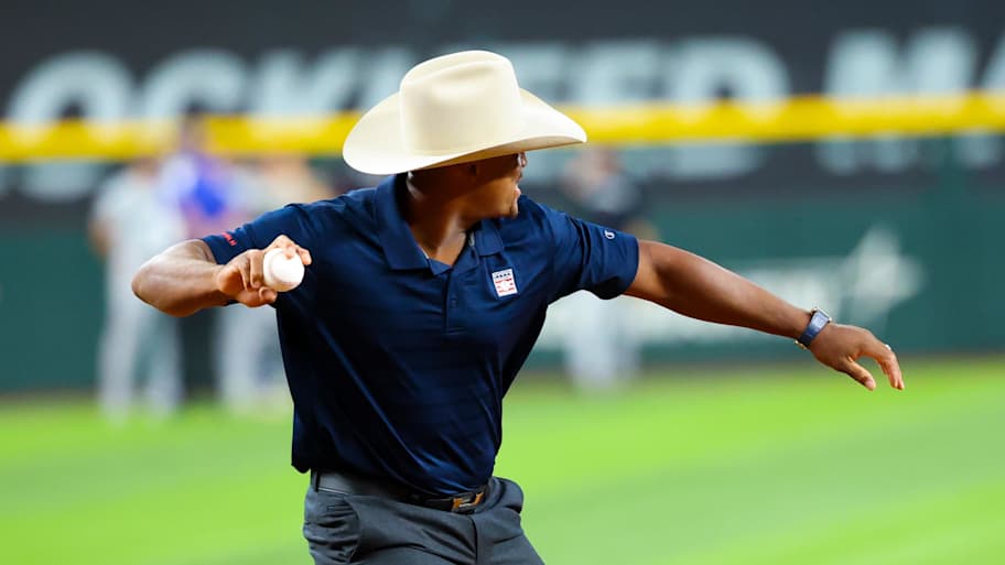 Texas Rangers to Unveil Life-Size Statue of Hall-of-Famer Next Season