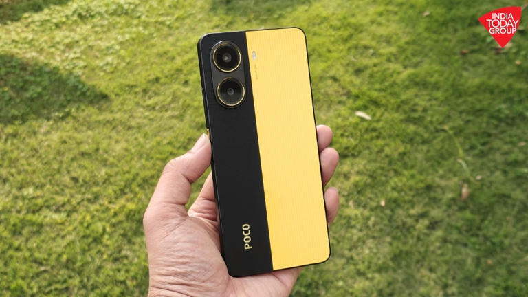 Best mobile phones under Rs 35,000 in February 2025: Poco X7 Pro ...