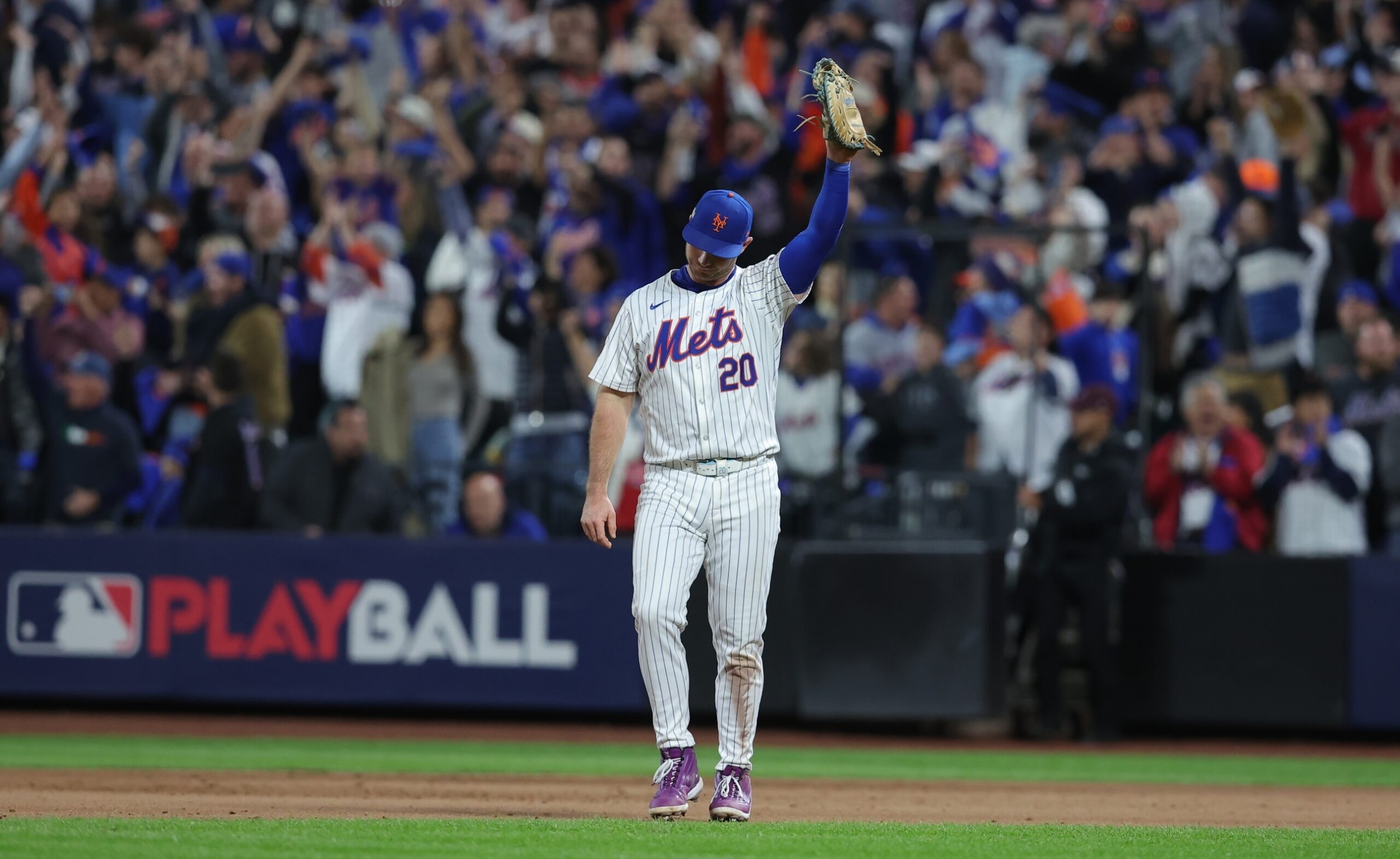 Report: First baseman Pete Alonso returns to the New York Mets on a two ...