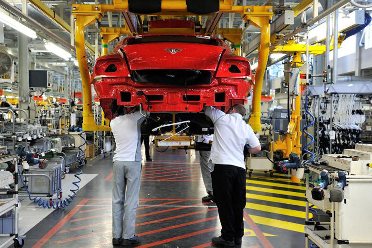 Bentley unveils first-ever factory tour - and you don't need to leave ...