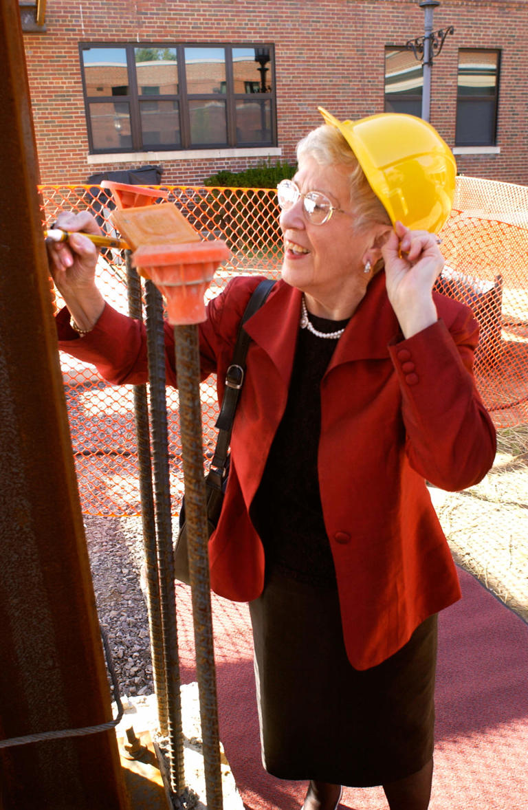 Loretta Ford, Who Helped Create the Role of Nurse Practitioner, Dies at 104