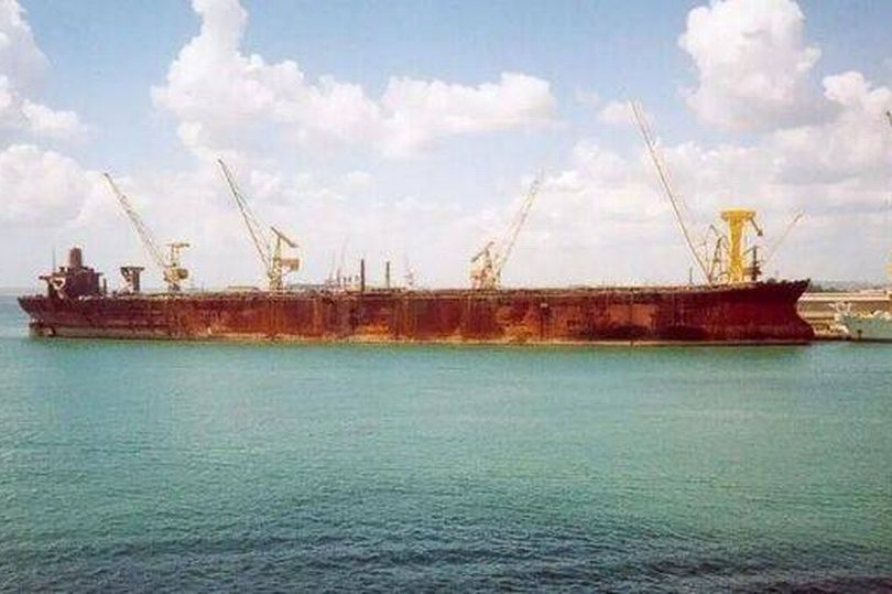 'World's longest ever' ship too big for the English Channel that was ...