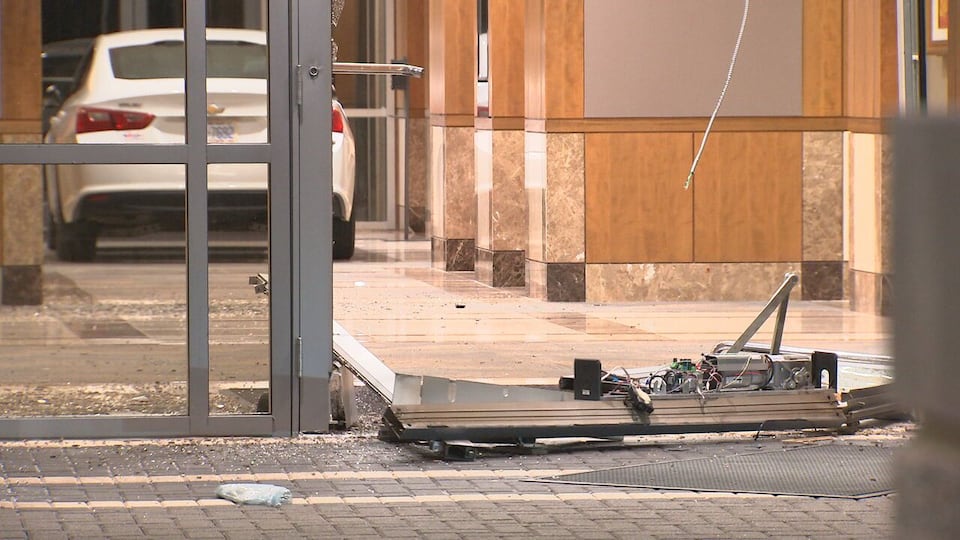 CMPD: Man arrested after driving car into SouthPark business complex