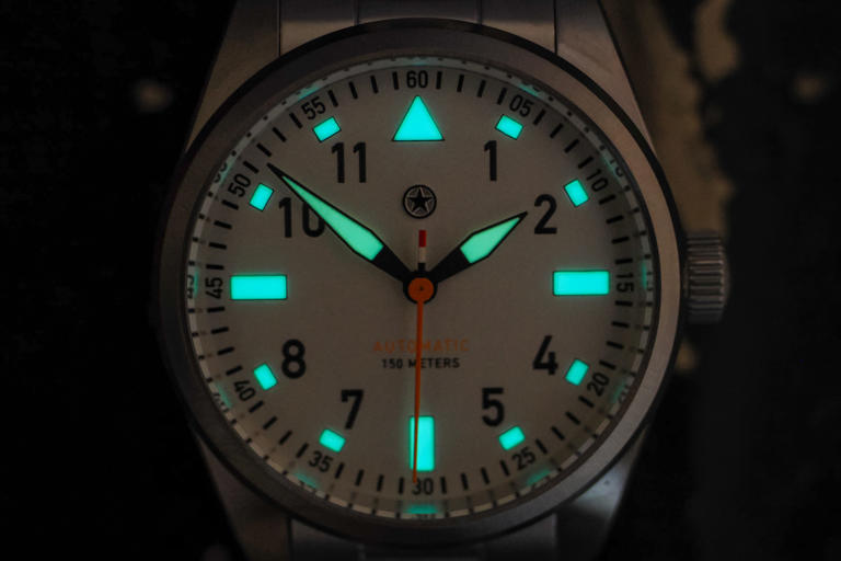 USA-Built Luxury, Solid Tool Watch Specs: Jack Mason Pursuit Pilot Review