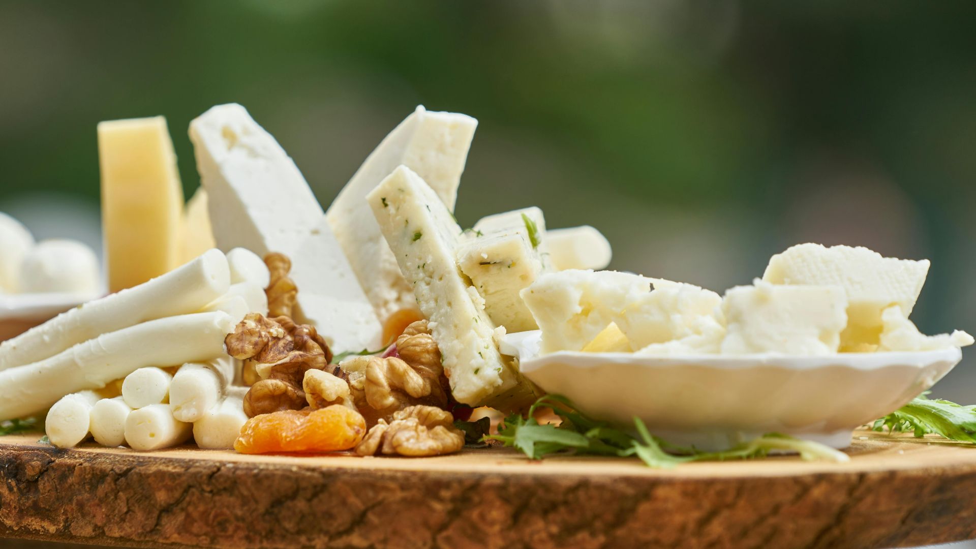 10 Foods You'll Find In A Balkan Breakfast & 10 You Definitely Won't