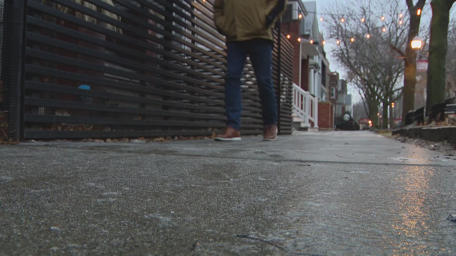 Icy conditions Thursday morning cause residents to do 'The Chicago Shuffle'