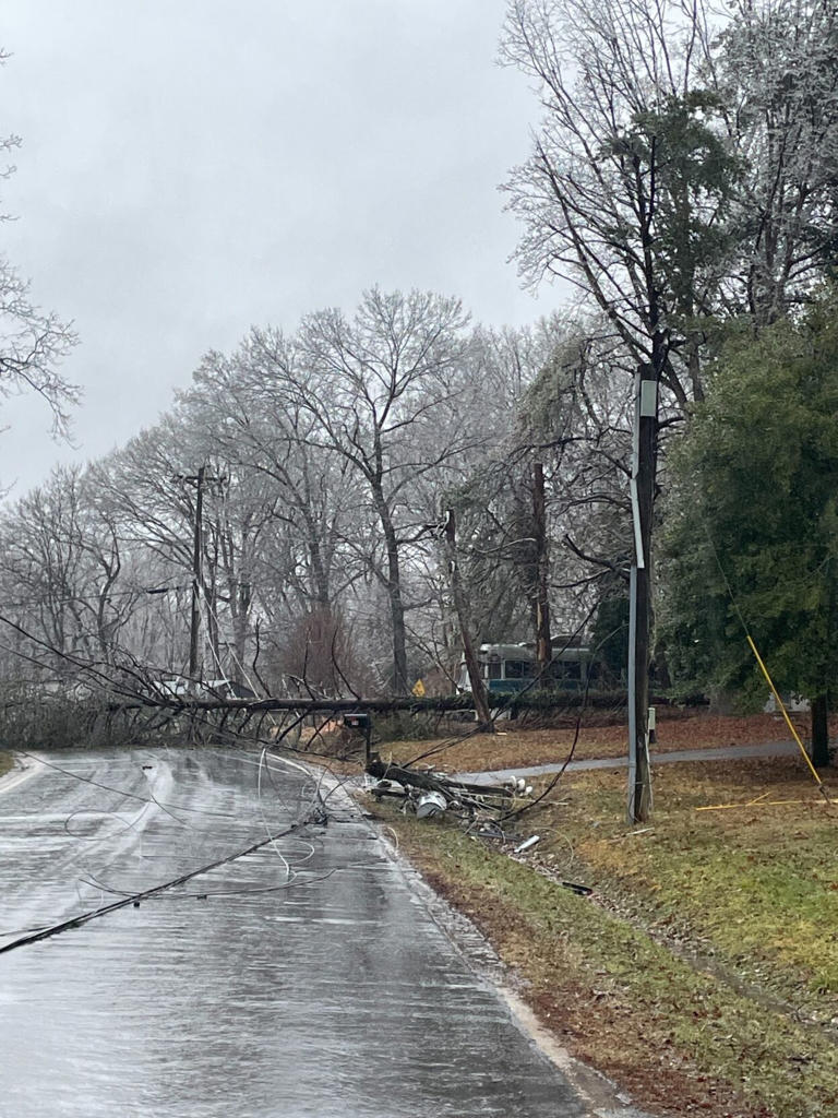 UPDATED: Tens of thousands without power across Northern Virginia due to winter storm