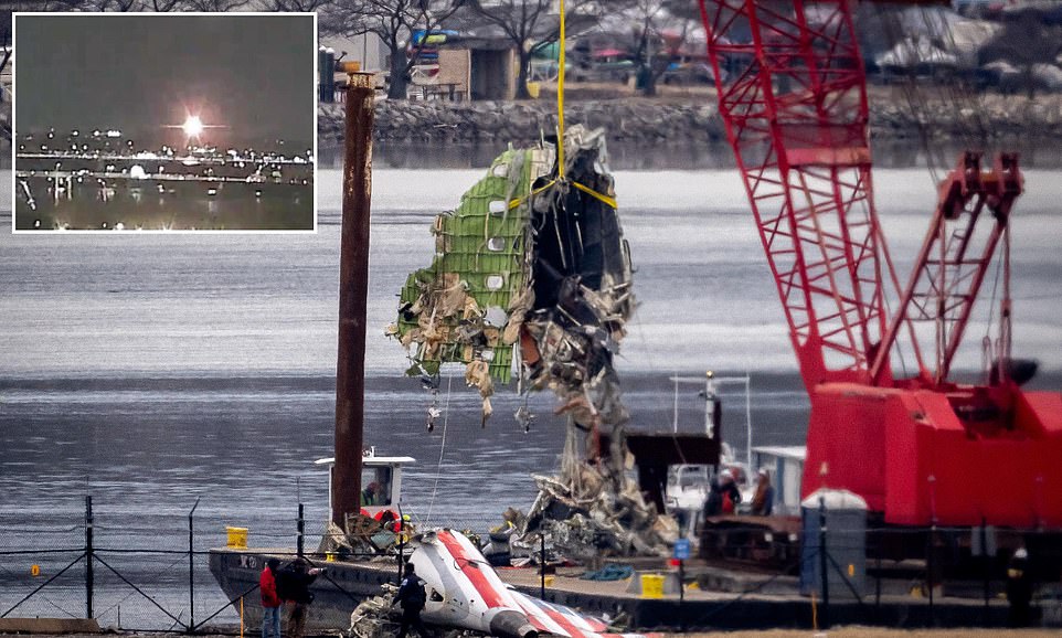 FAA to make safety update at DCA after fatal plane crash