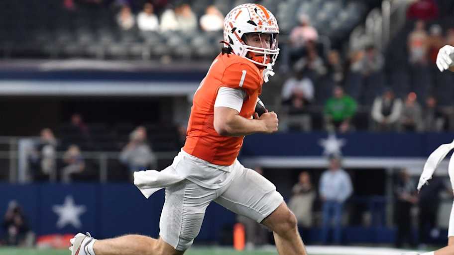 LSU Football Offers Coveted Texas Quarterback in the 2026 Recruiting Cycle