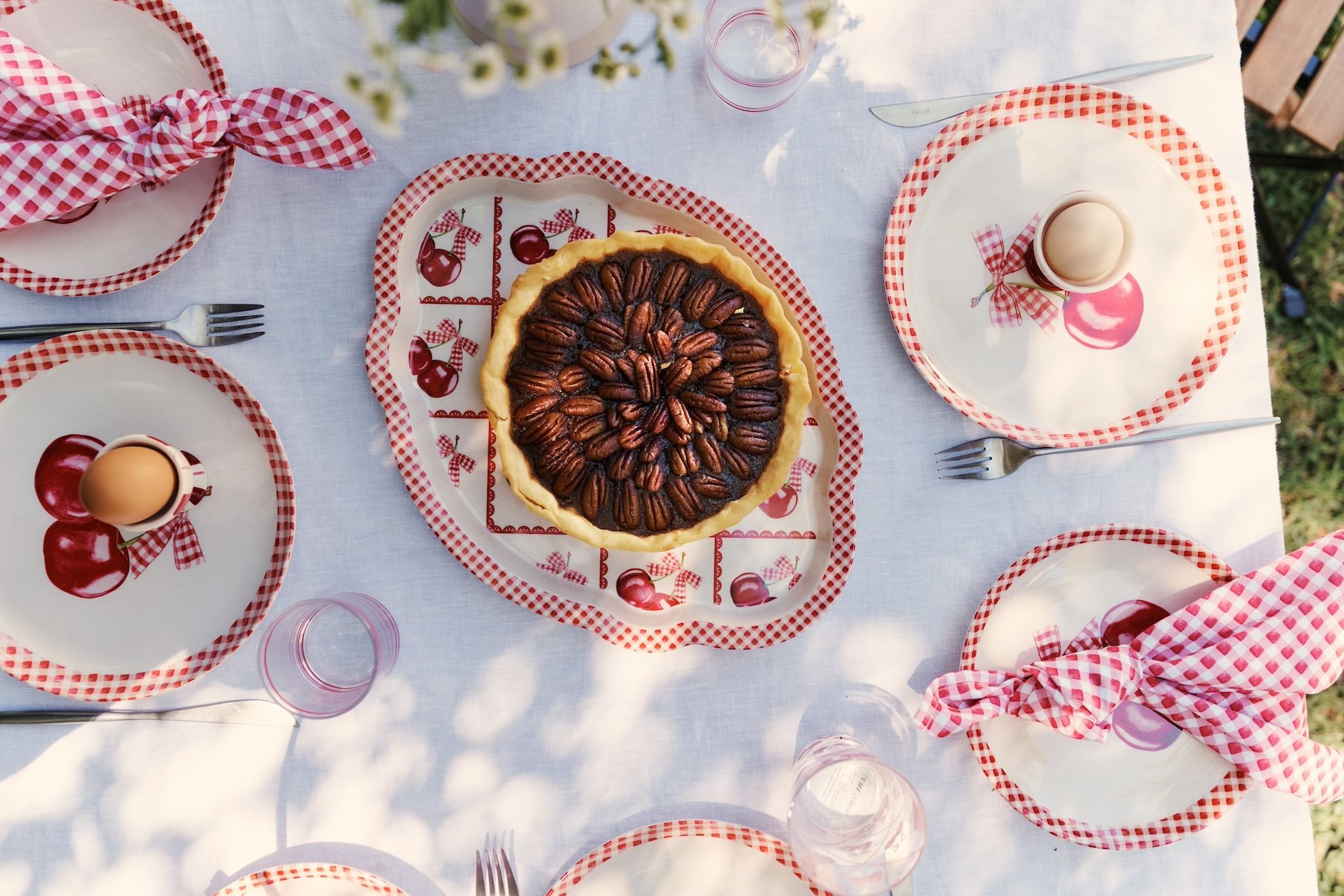 This Farmhouse Fancy Collection Is Adorably Retro—And It Starts at $14