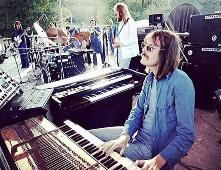Soft Machine, addio a Mike Ratledge, tastierista e fondatore della band ...