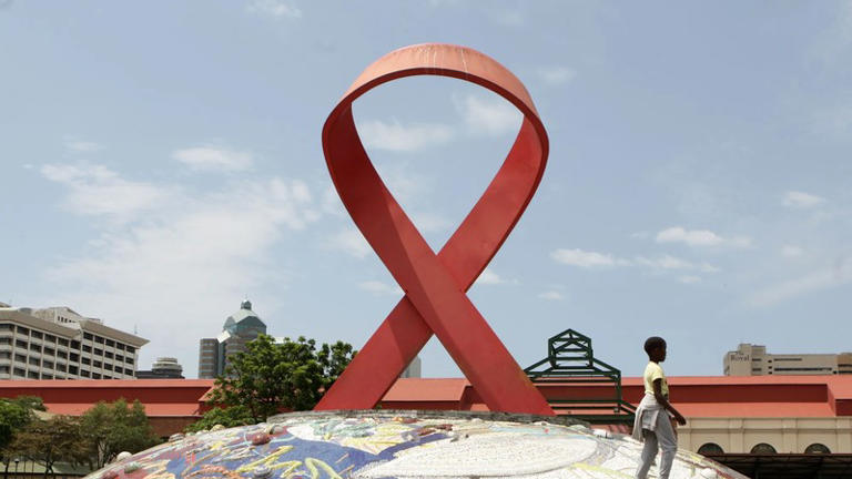Urgent solutions needed as PEPFAR funding freeze threatens HIV/AIDS ...