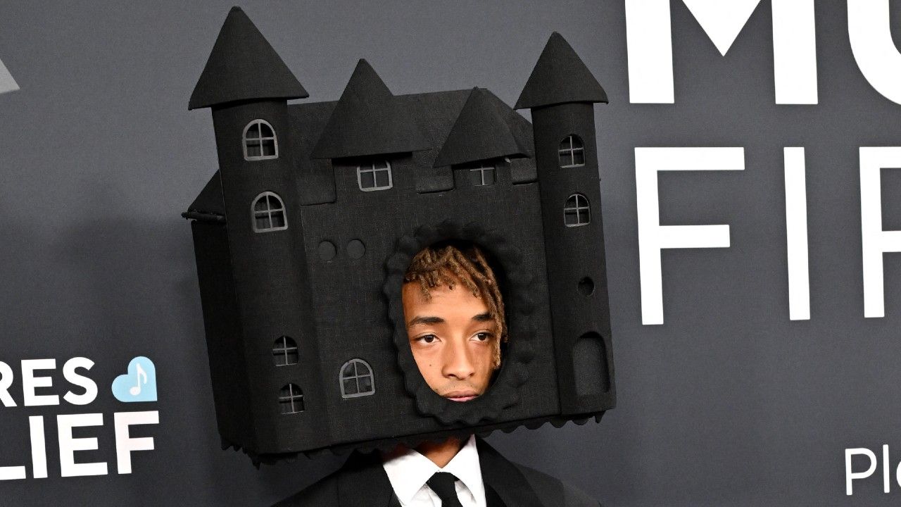 I Just Found Out How Much Jaden Smith's House-Shaped Grammy’s Headpiece Cost, And It's A Small ...