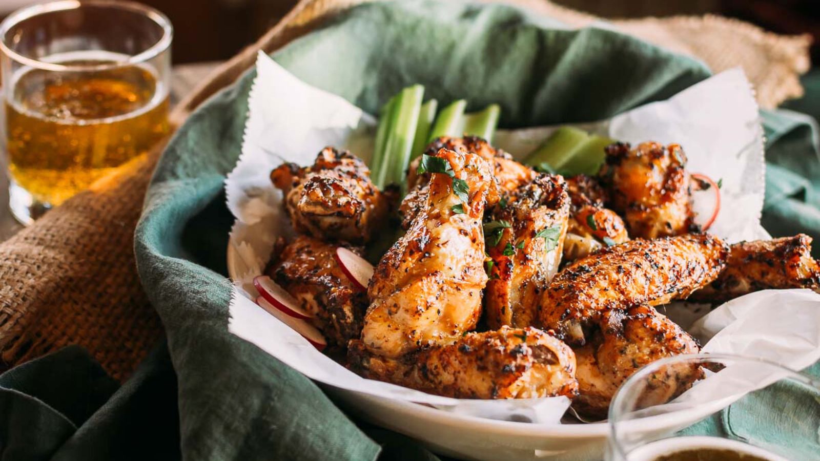21 party appetizers that get more attention than the drinks