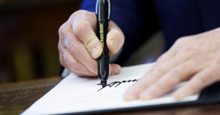There’s a Reason Why President Donald Trump Favors a Sharpie Over a Pen for Signatures