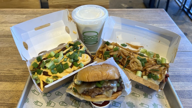 Review: Shake Shack's Smoked Brisket Chili Is A Heavy Hitter That ...