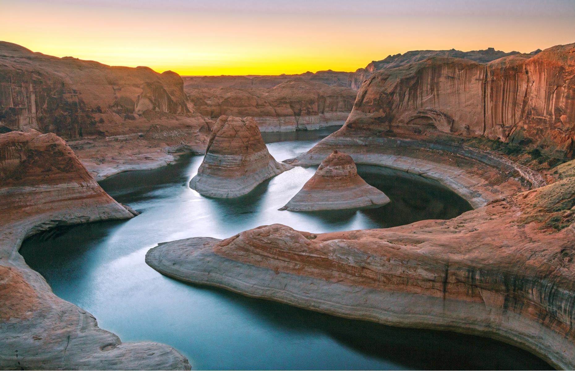 Over 40,000 workers take Trump buyout before deadline, official says