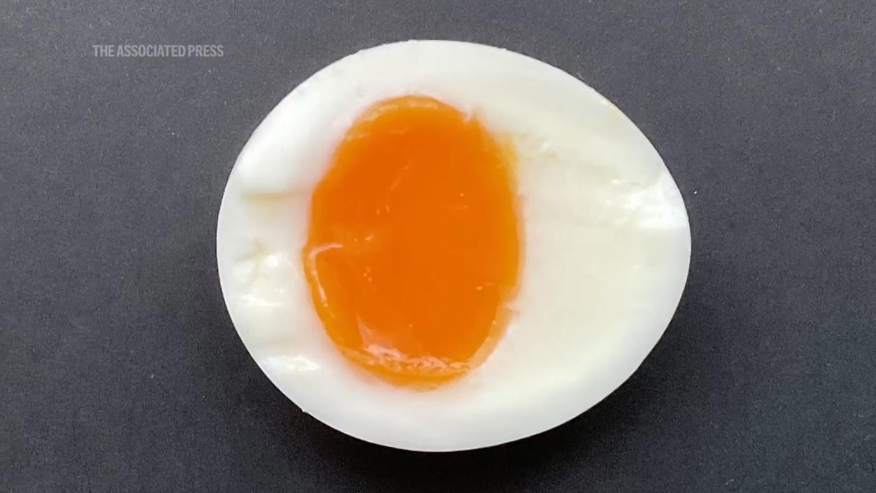 How to cook the perfect boiled egg, according to science