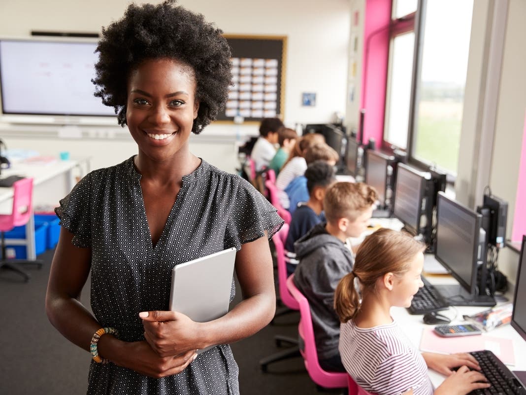 County Gives $600K To Rural School Districts For Broadband Service