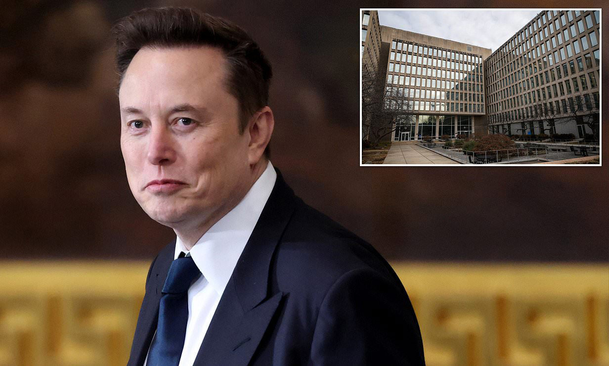 Elon Musk DOGE lieutenant accused of moving into government building Elon Musk DOGE lieutenant accused of moving into government building