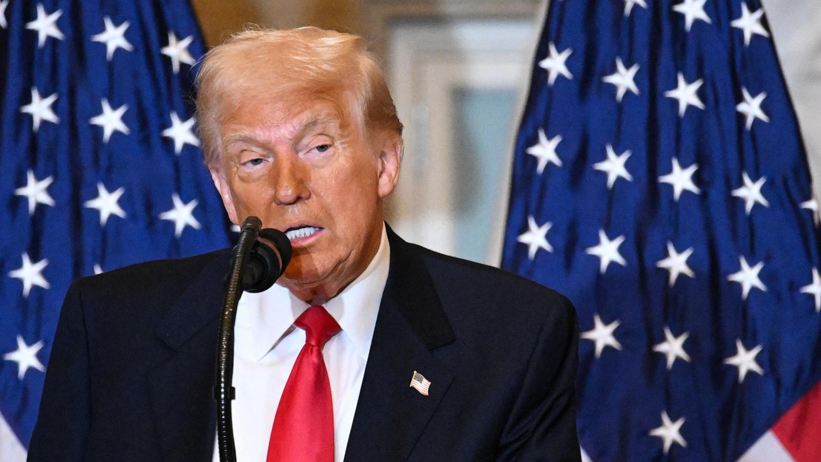 Judge temporarily blocks Trump's federal government employee buyout