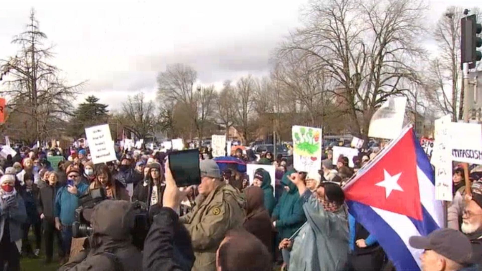 Anti-Trump protesters join national movement in Oregon