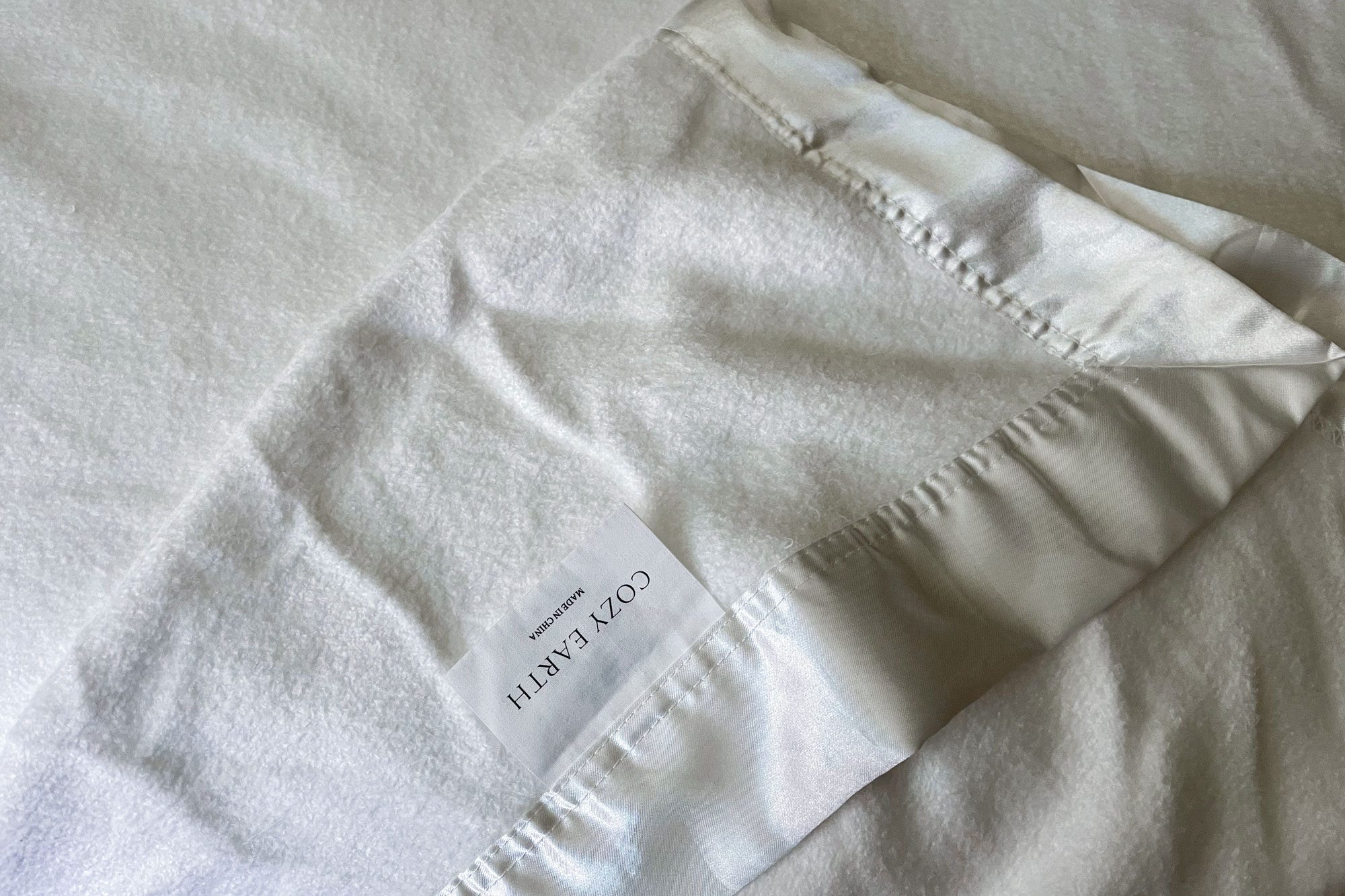 7 best cooling blankets for hot sleepers and summer use, tested by our ...