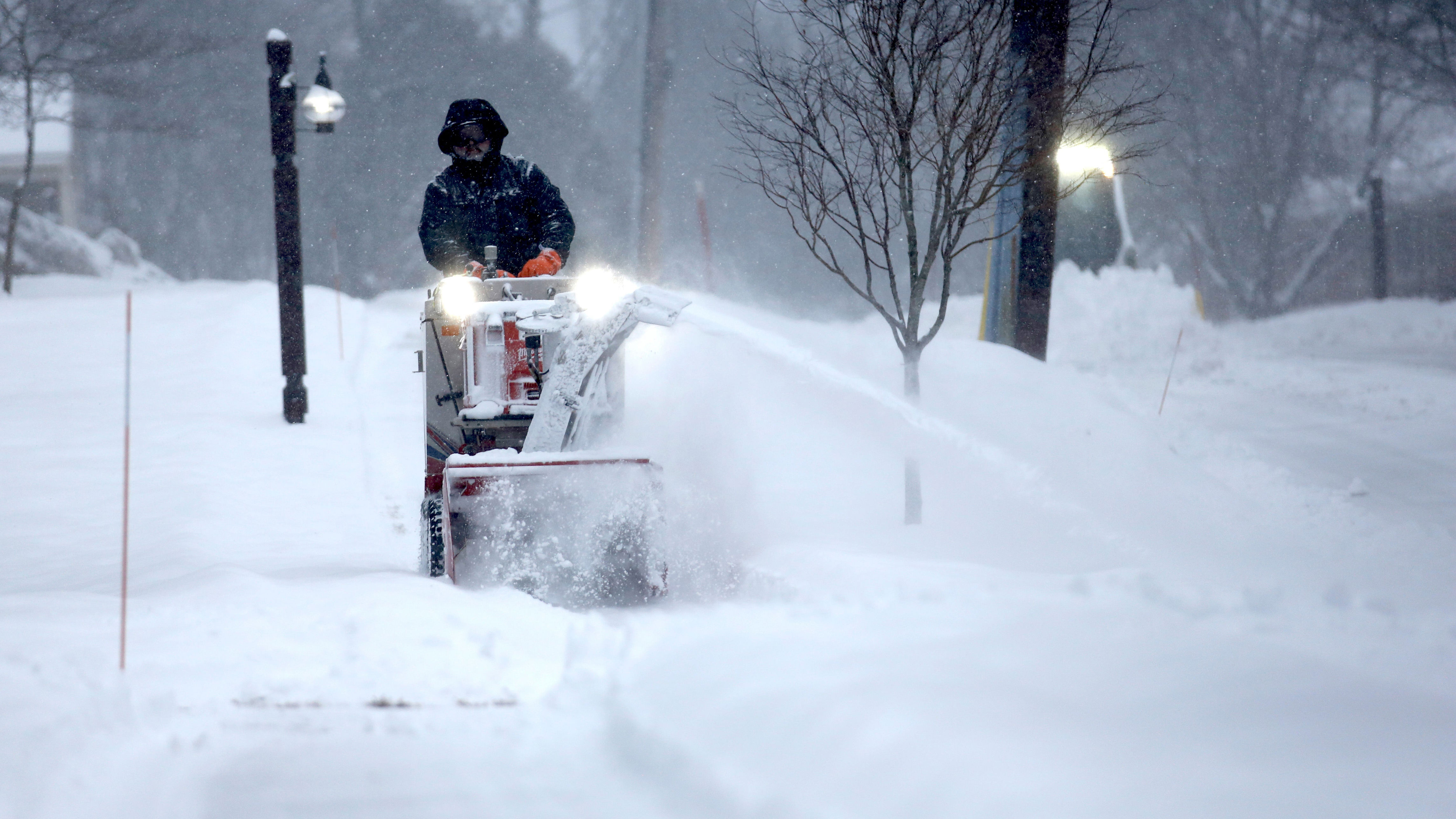 Winter Storm Coats Cities In Ice, Snow From Midwest To Northeast