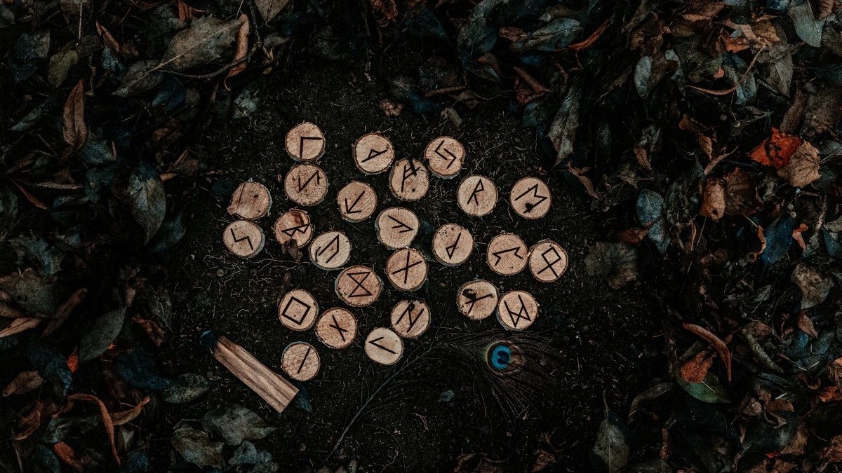 3 Most Powerful Runes for Money, Protection, and Love
